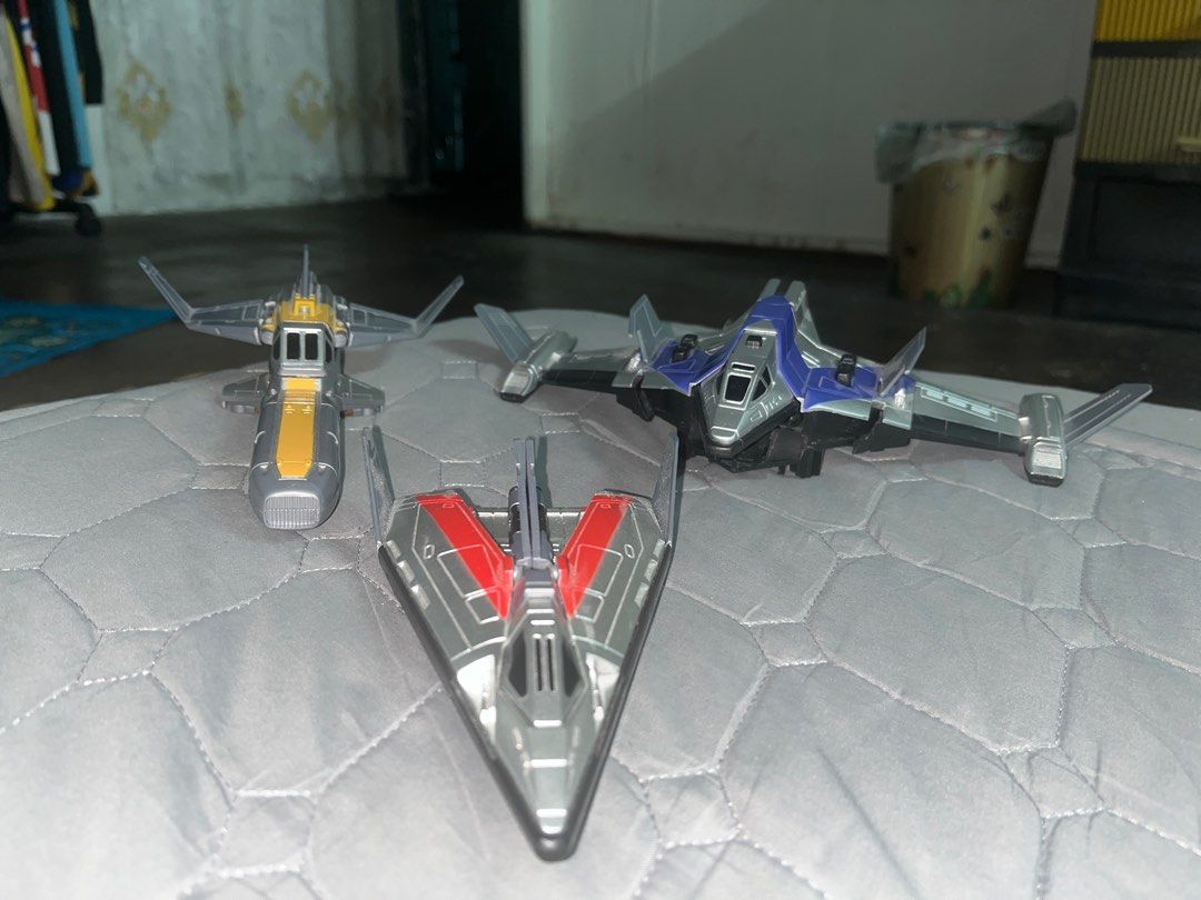 Ultraman Dyna DX Guts Plane, Hobbies & Toys, Toys & Games on Carousell