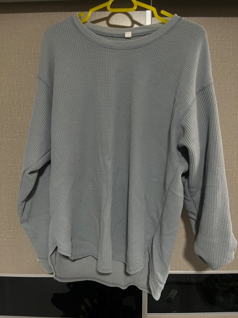 UNIQLO waffle top, Women's Fashion, Tops, Longsleeves on Carousell