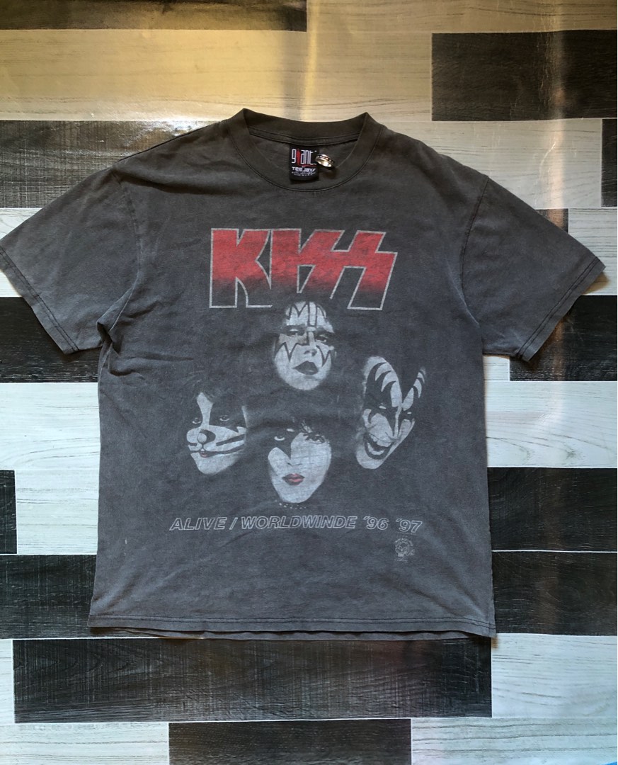 Vintage Kiss 1996-97 Tour Tee, Men's Fashion, Tops & Sets, Tshirts ...