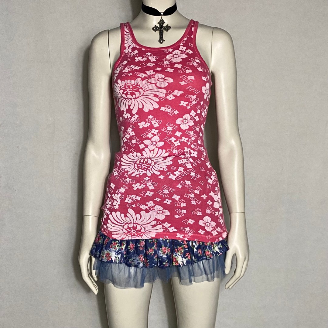 Y2k Mossimo Body Hugging Pink Floral Tank Top, Women's Fashion, Tops ...