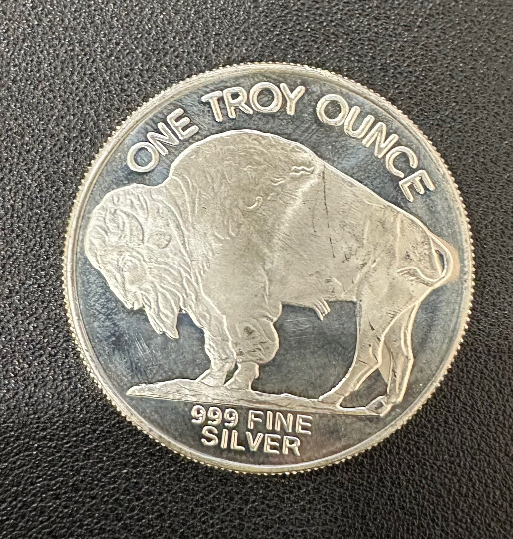 1oz 999 Silver Buffalo Round, Hobbies & Toys, Memorabilia ...