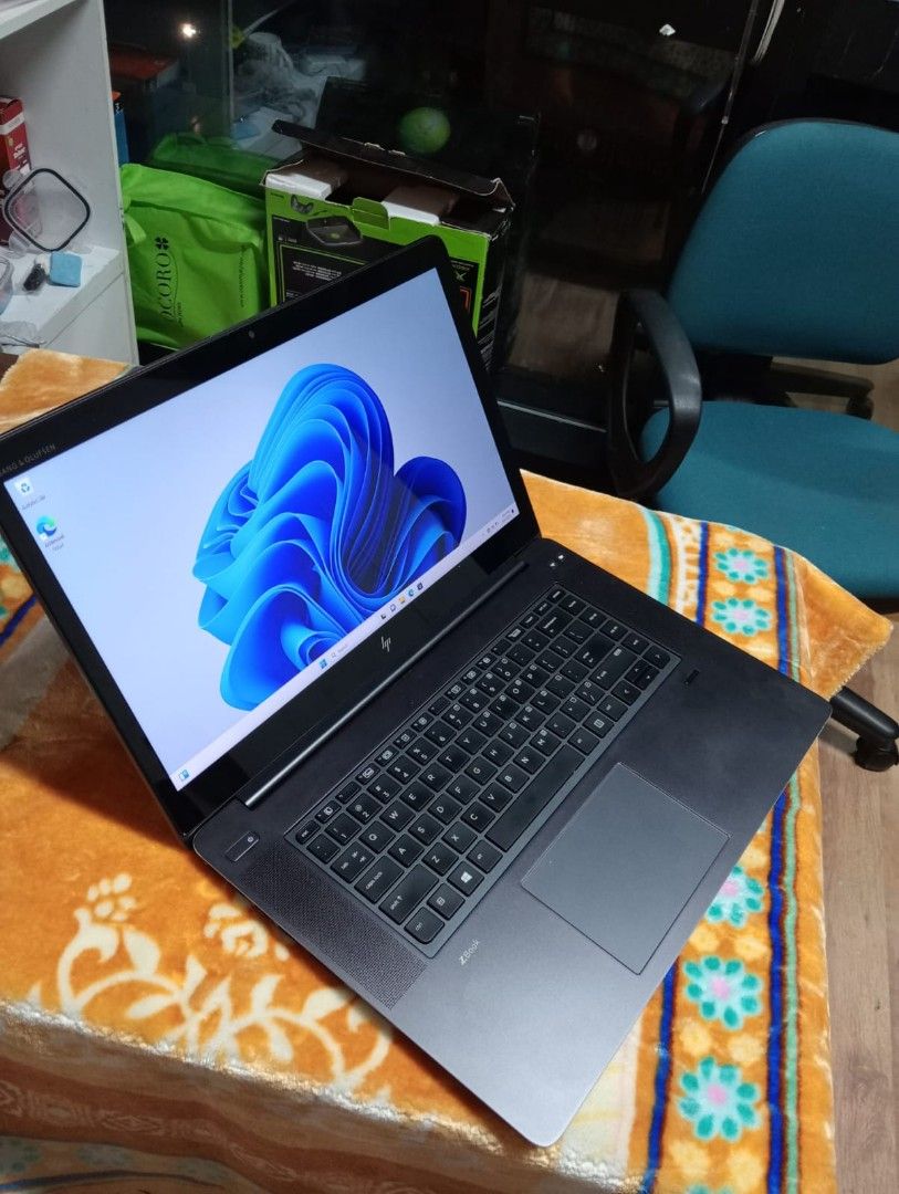 🥰 Hp Zbook Studio G4 ️ Intel(R) Xeon(R) CPU E3-1505M v6 @3.00GHz ️RAM ...