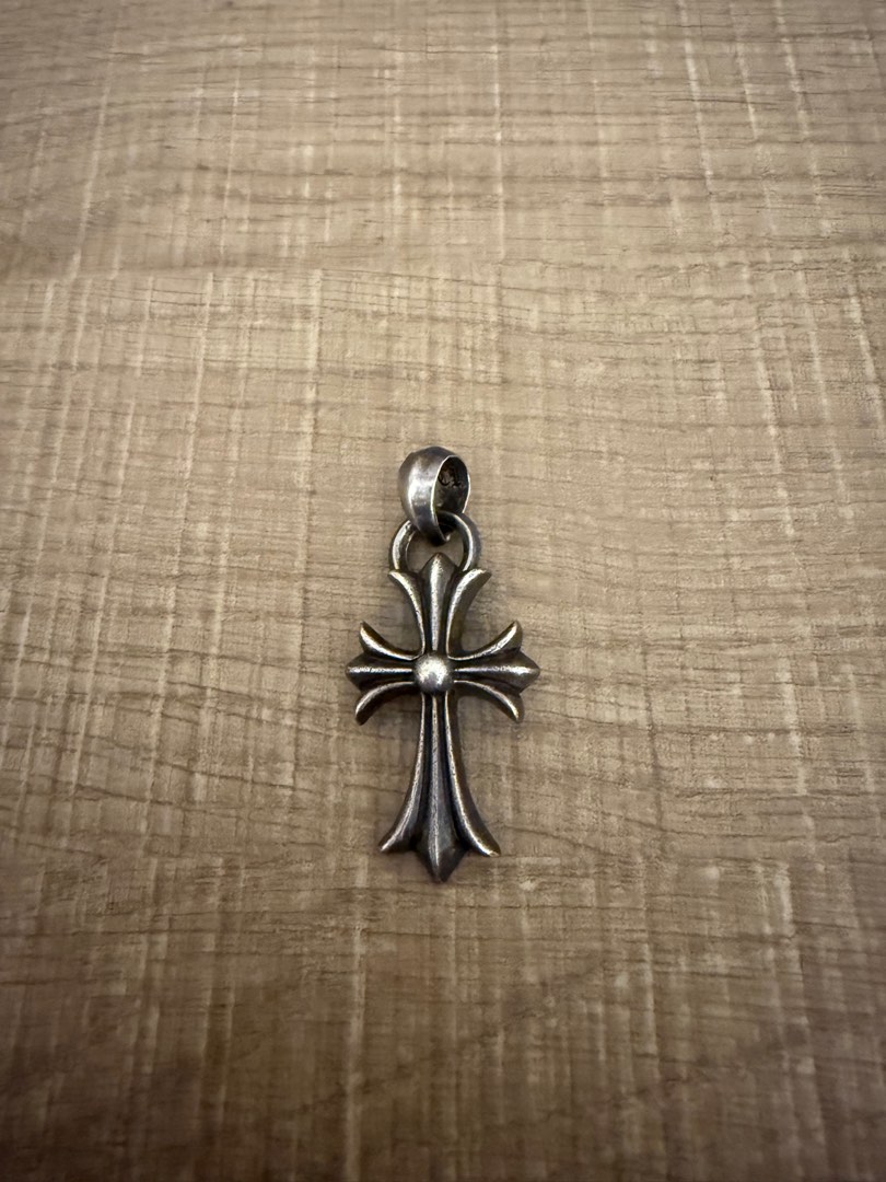 Chrome hearts cross pendant with bale, Men's Fashion, Watches ...