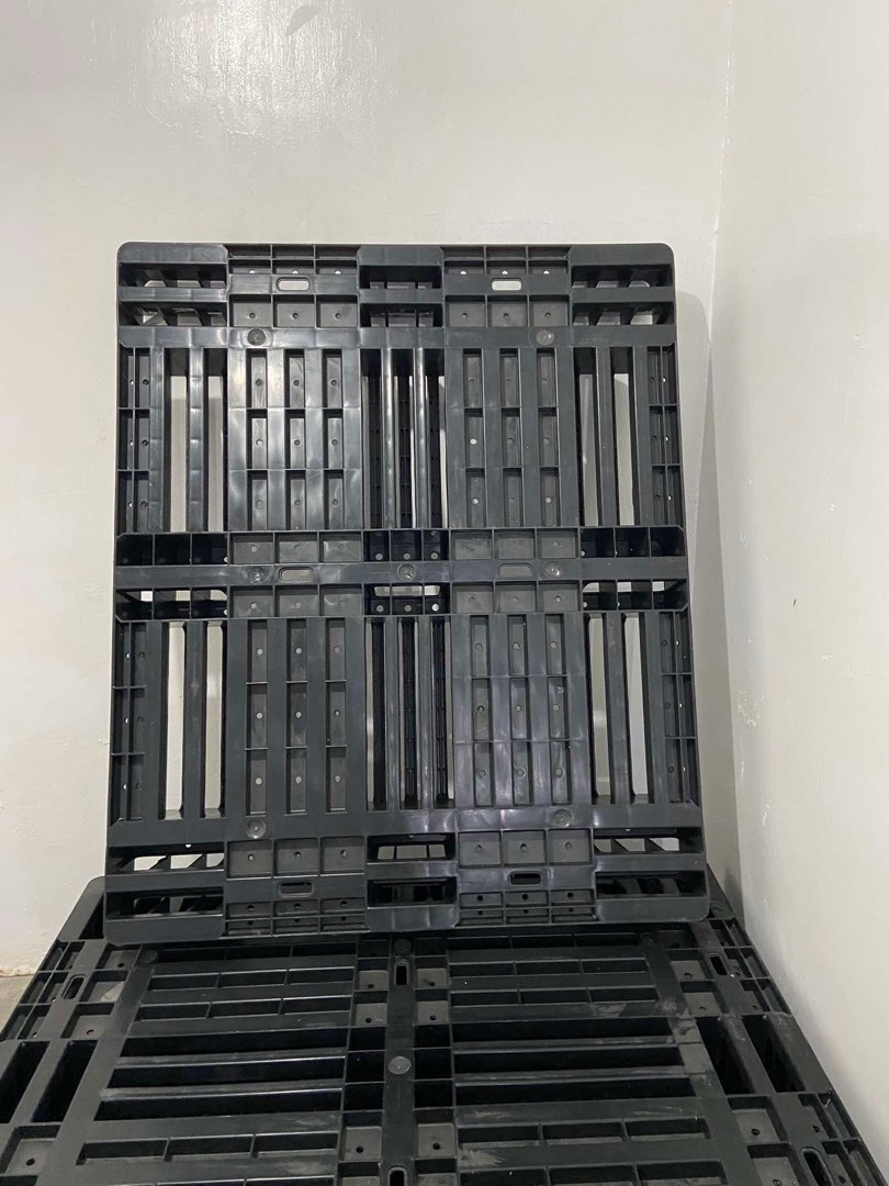 Cofta Pallets 1m x 1.2m black, Everything Else, Others on Carousell