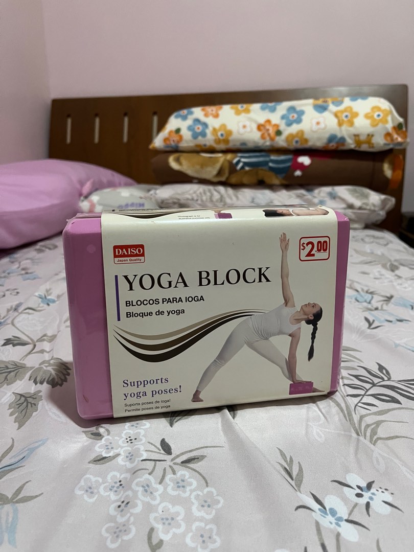 Daiso Yoga Blocks Pink and Blue, Sports Equipment, Exercise & Fitness ...