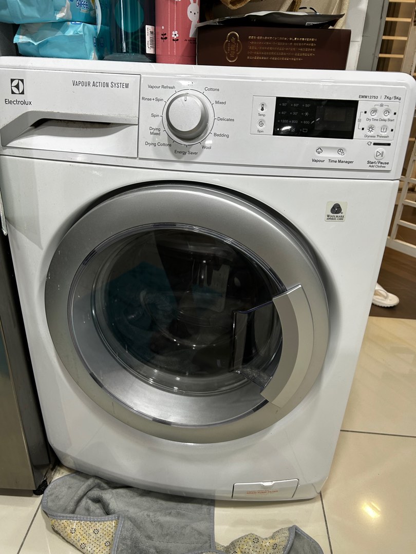 Eletrolux washing machine and dryer, TV & Home Appliances, Washing ...