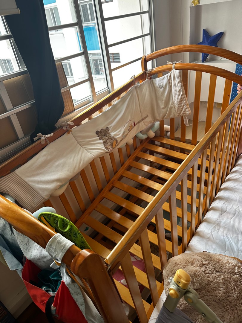 FREE Baby Cot, Babies & Kids, Baby Nursery & Kids Furniture, Cots ...