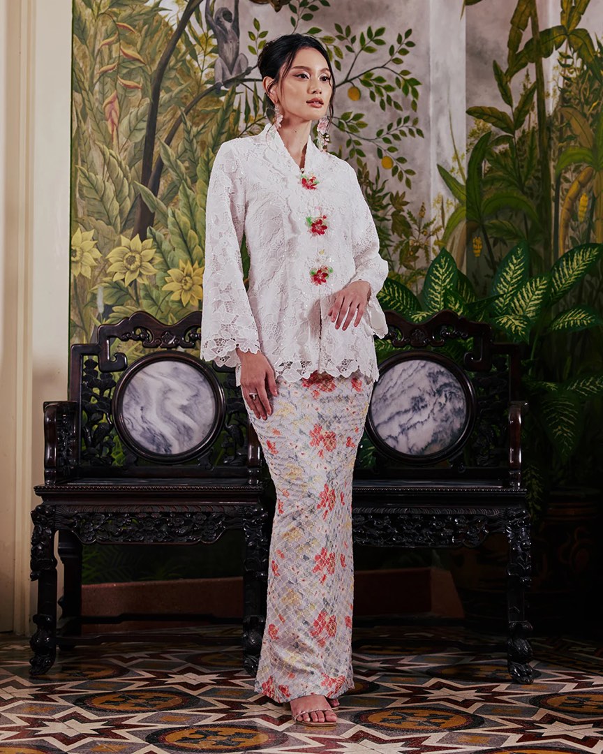 INNAI BUNGA RAYA 2025 (size fit XS to S), Women's Fashion, Muslimah ...