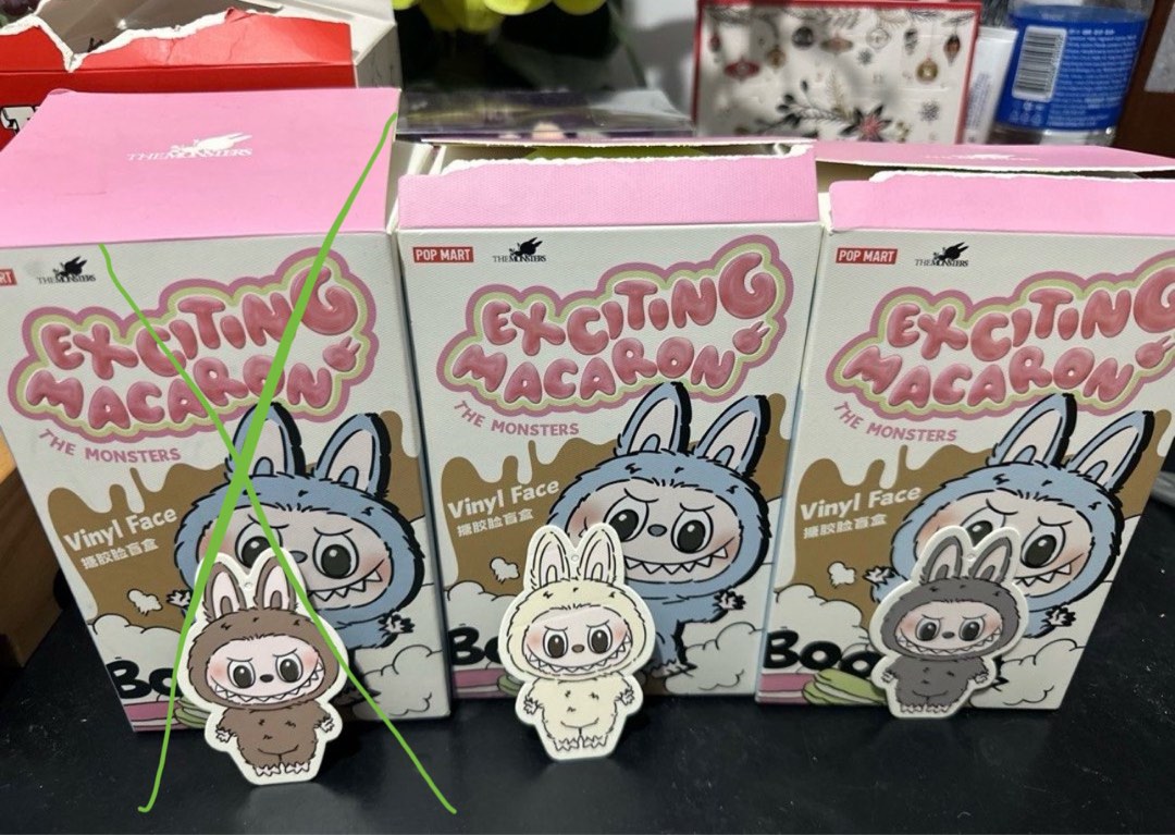 Labubu Exciting Macaroons, 興趣及遊戲, 玩具 & 遊戲類 - Carousell