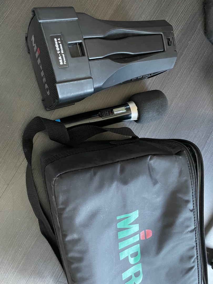 MIPRO portable speaker MA-100SU with wireless microphone hand held ...