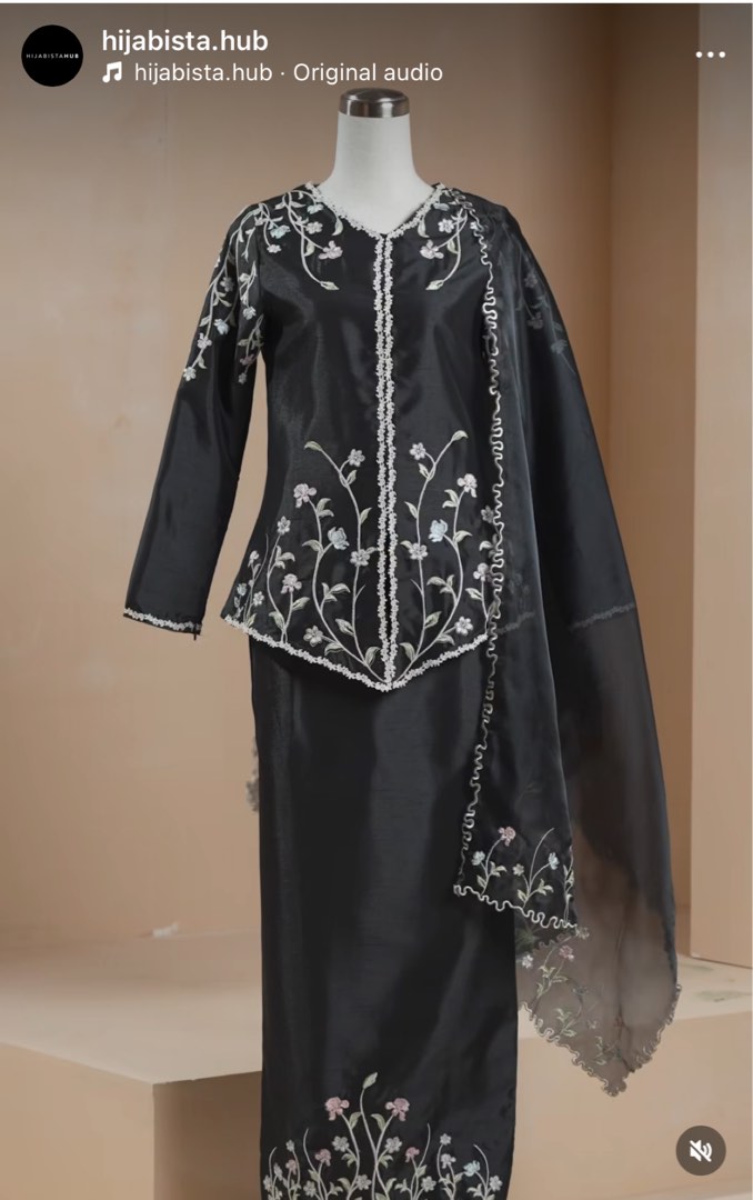 Renaya Mini Kebaya, Women's Fashion, Muslimah Fashion, Baju Kurung ...