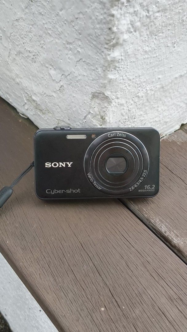 Sony cybershot wx50 Digicam, Photography, Cameras on Carousell