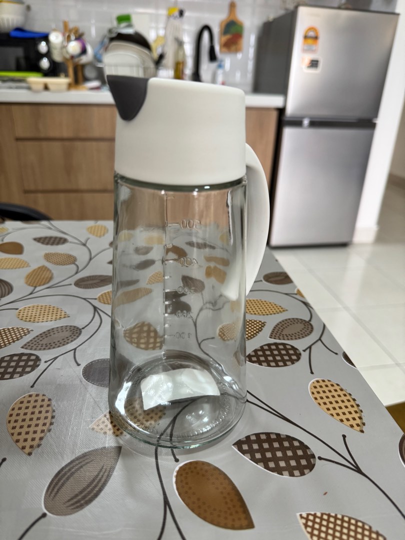 SSF glass oil dispenser auto flip cap, Furniture & Home Living ...