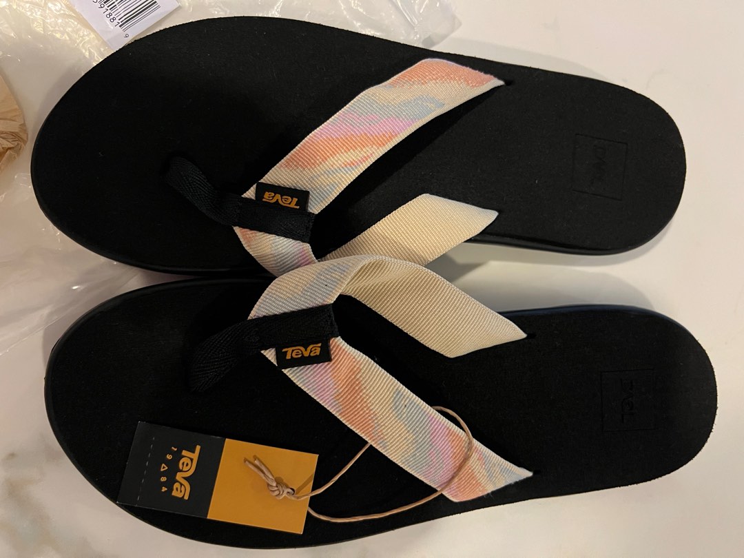 Teva Flip Flops US 10, Women's Fashion, Footwear, Flipflops and Slides ...