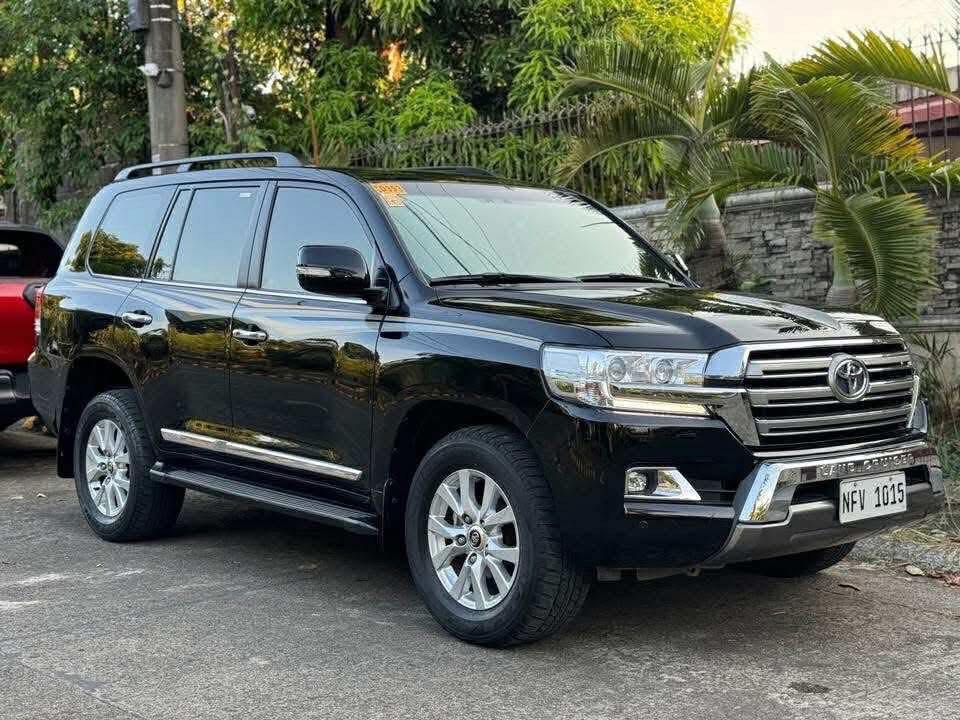Toyota Land Cruiser VX 200 Auto, Cars for Sale, Used Cars on Carousell