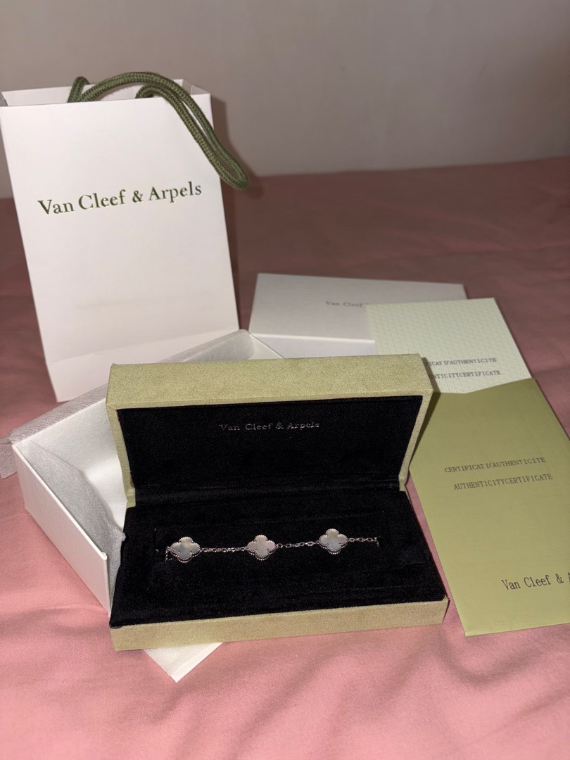 Van cleef & arpels 5 motif bracelet (rep), Luxury, Accessories on Carousell