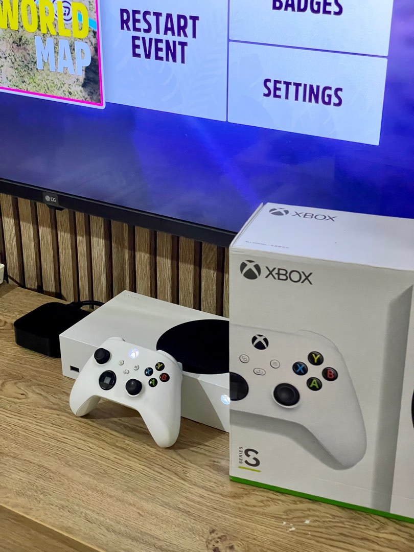 Xbox Series S, Video Gaming, Video Game Consoles, Xbox on Carousell