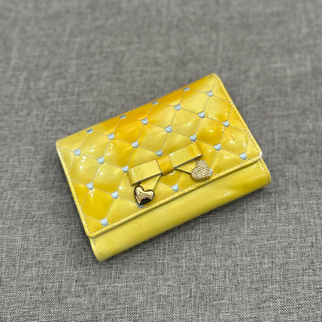 Authentic Lovcat Trifold Wallet, Women's Fashion, Bags & Wallets ...