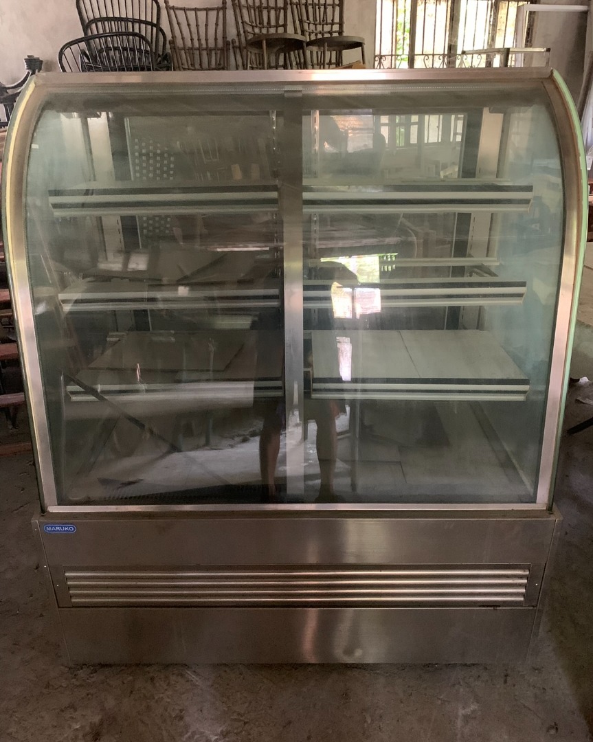 Elegant Dual Zone Cake Display Case - Perfect for Bakeries & Cafes ...