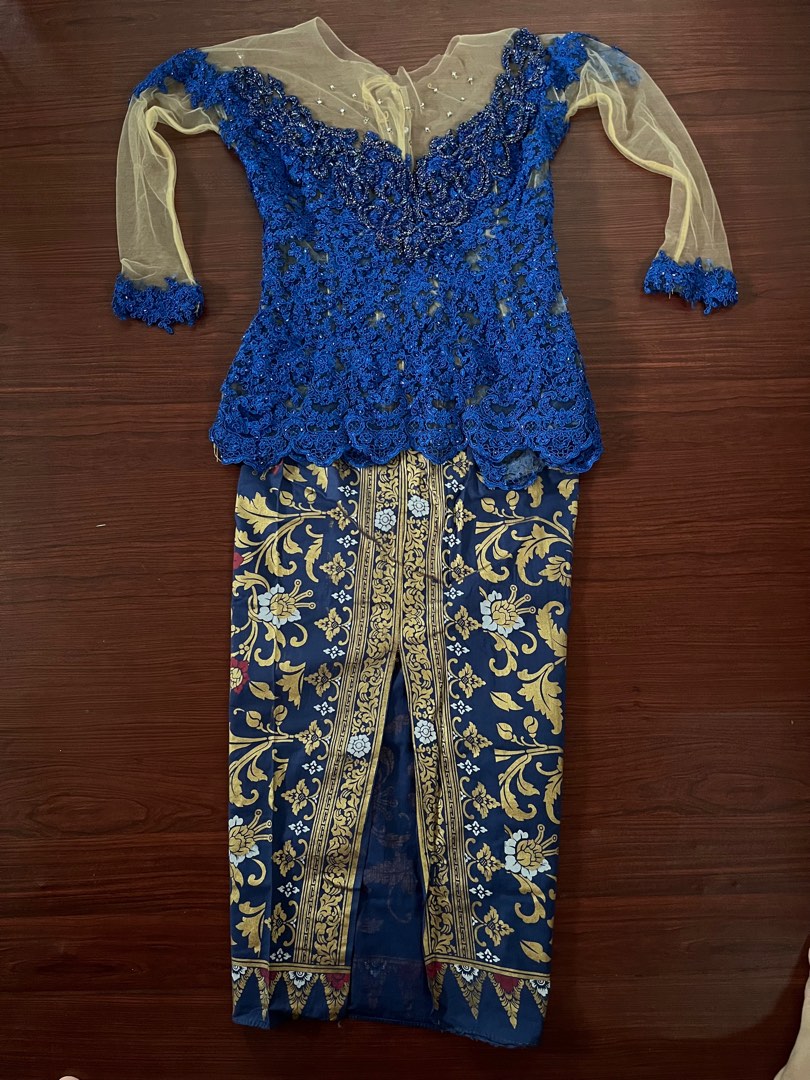 Kebaya lamaran kebaya engagement kebaya payet set kebaya biru set kebaya bali biru, Fesyen ...