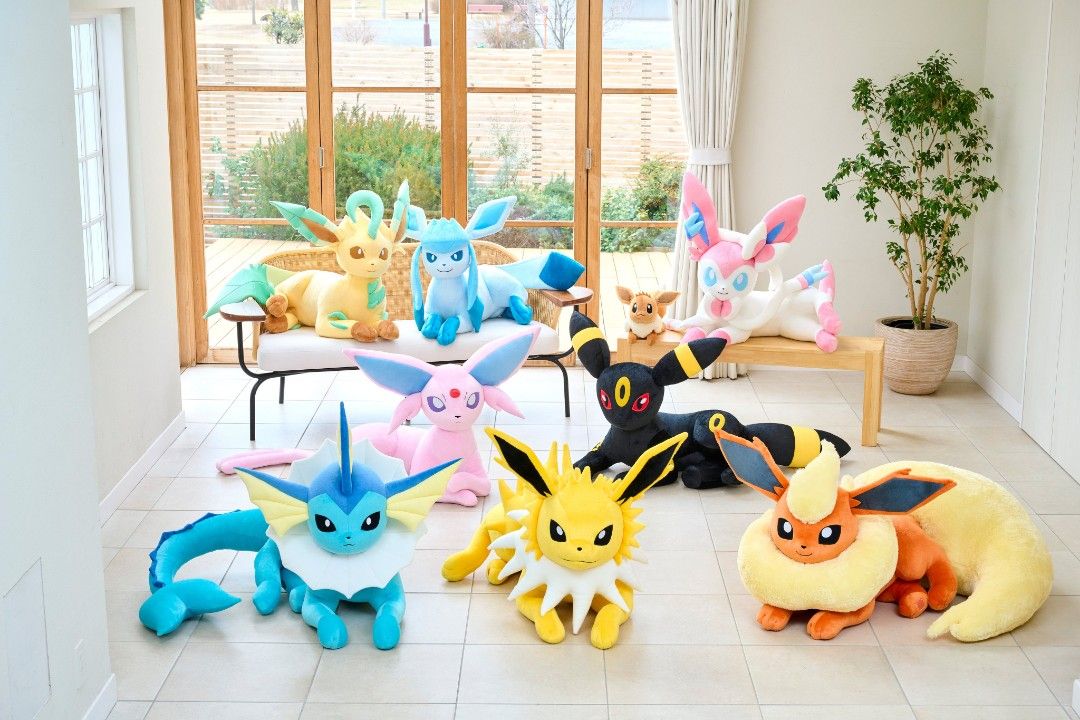 [Pokemon] Eevee & Eeveelutions LIFE-SIZE PLUSH (Pre-Order) Eevee ...