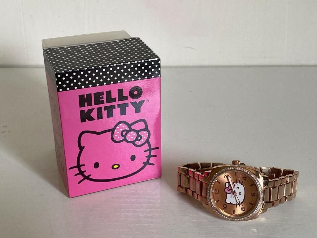 SANRIO HELLO KITTY ROSE GOLD TONE CRYSTALS BRACELET WATCH HKAQ2322 $65 ...