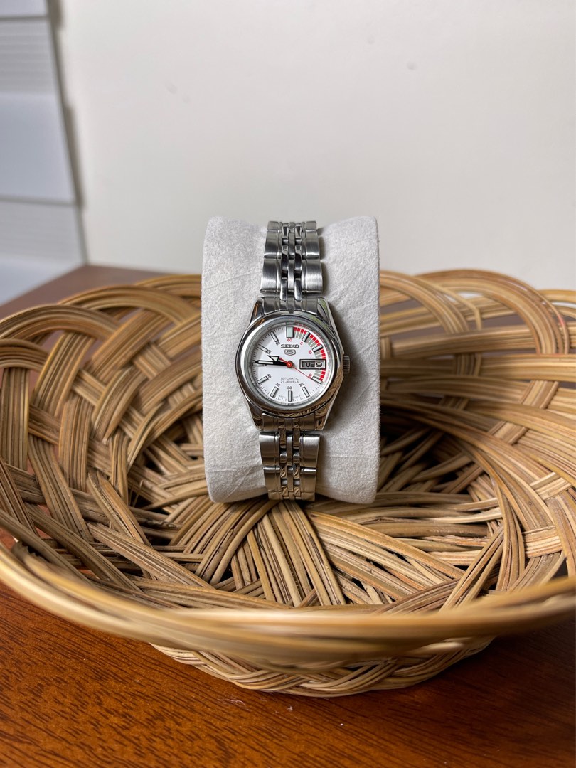 Seiko 5 Speed Racer Ladies, Women's Fashion, Watches & Accessories ...