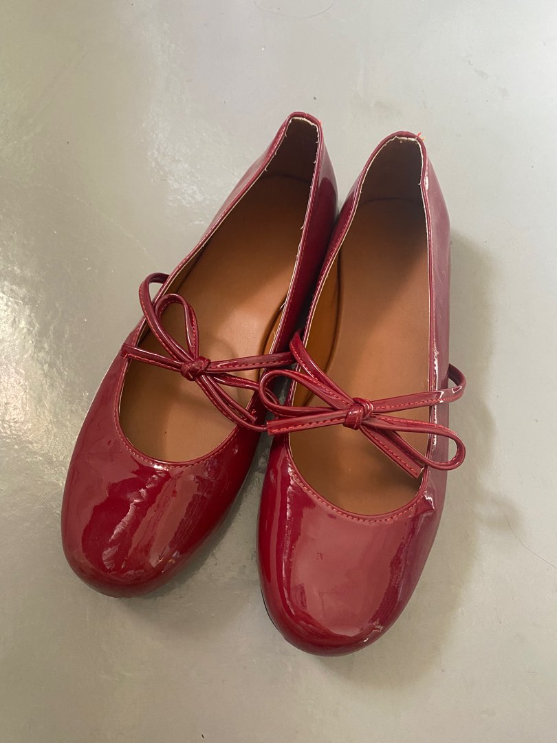 Shiny Wine Red Ribbon Flats, Women's Fashion, Footwear, Flats & Sandals ...