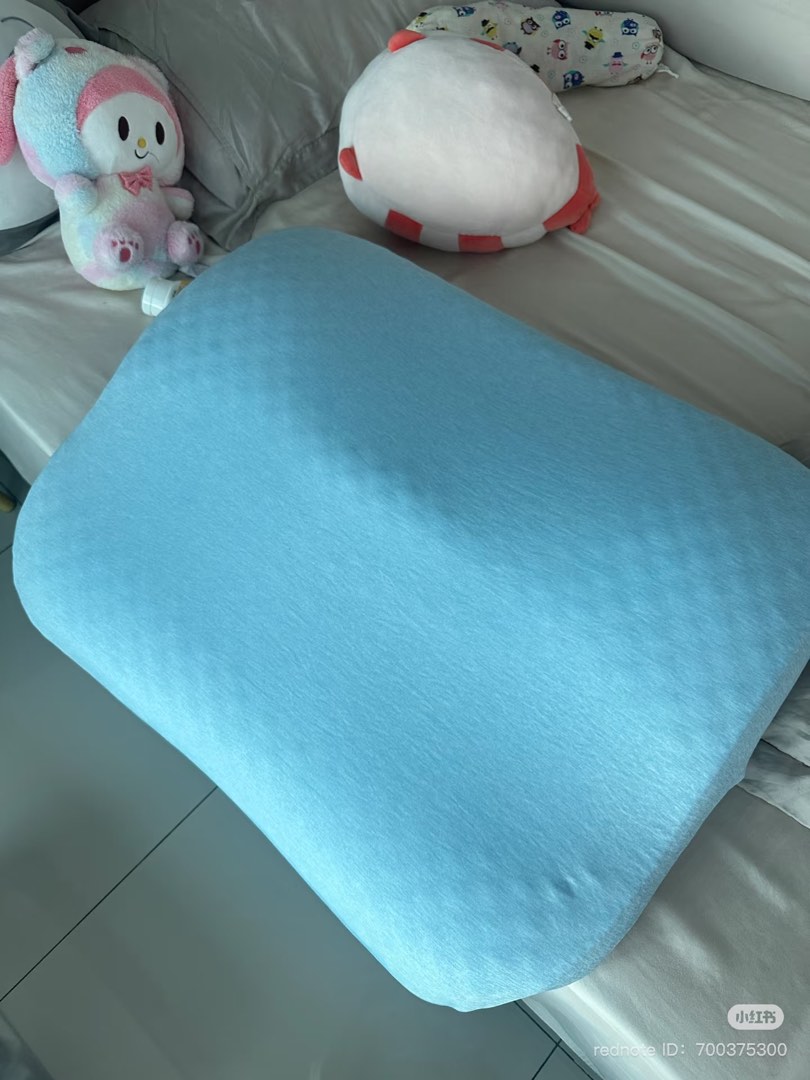 Shoulder and back and neck support pillow, Furniture & Home Living ...