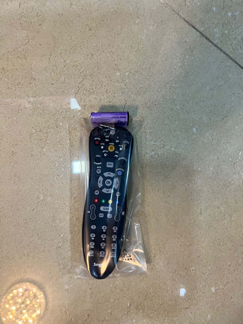 Singtel TV Box controller, TV & Home Appliances, TV & Entertainment, TV ...