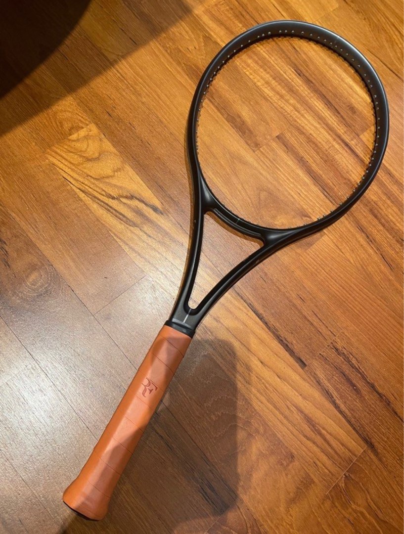 Wilson RF01 (300g) Grip 3, Sports Equipment, Sports & Games, Racket ...