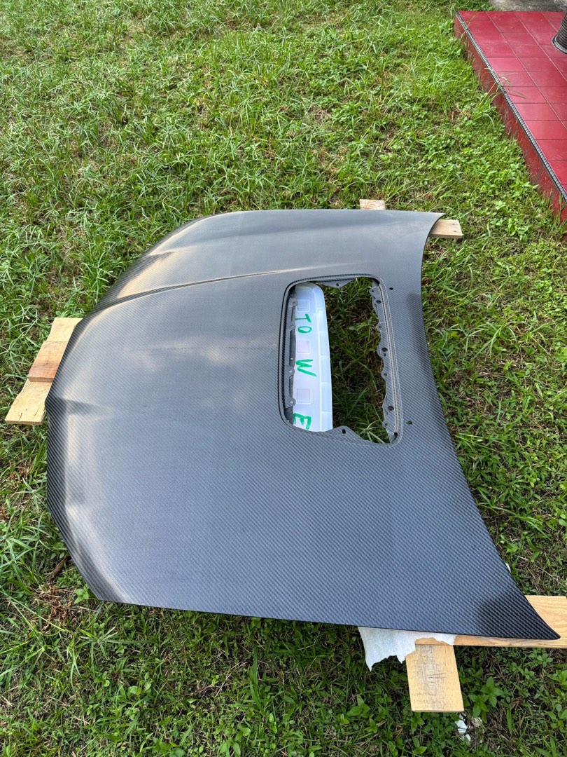 WRX STI HawkEye Carbon bonnet, Car Accessories, Accessories on Carousell