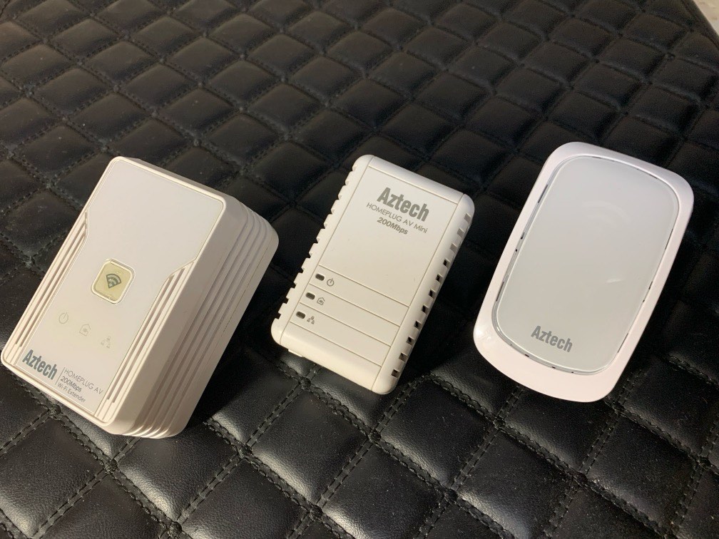 Aztech Homeplug AV 200mbps Wifi Extender HL113EW + Mini HL113E + WL559E ...