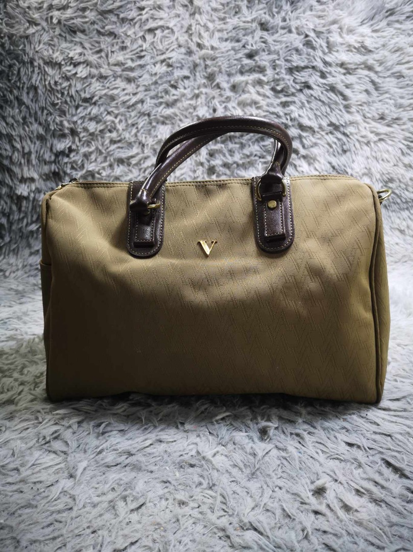 Boston Zipper Closure Hand Bag, Women's Fashion, Bags & Wallets ...