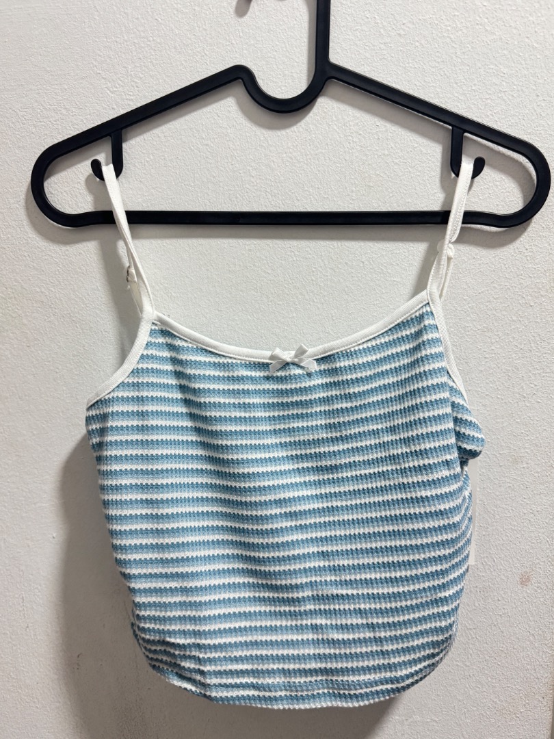 CIDER TOP, Women's Fashion, Tops, Sleeveless on Carousell