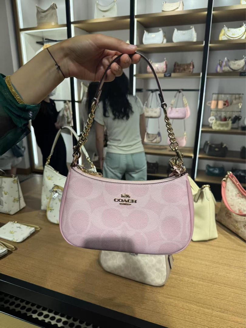 Coach Teri Shoulder Bag In Signature Canvas || Outlet Sourced ...