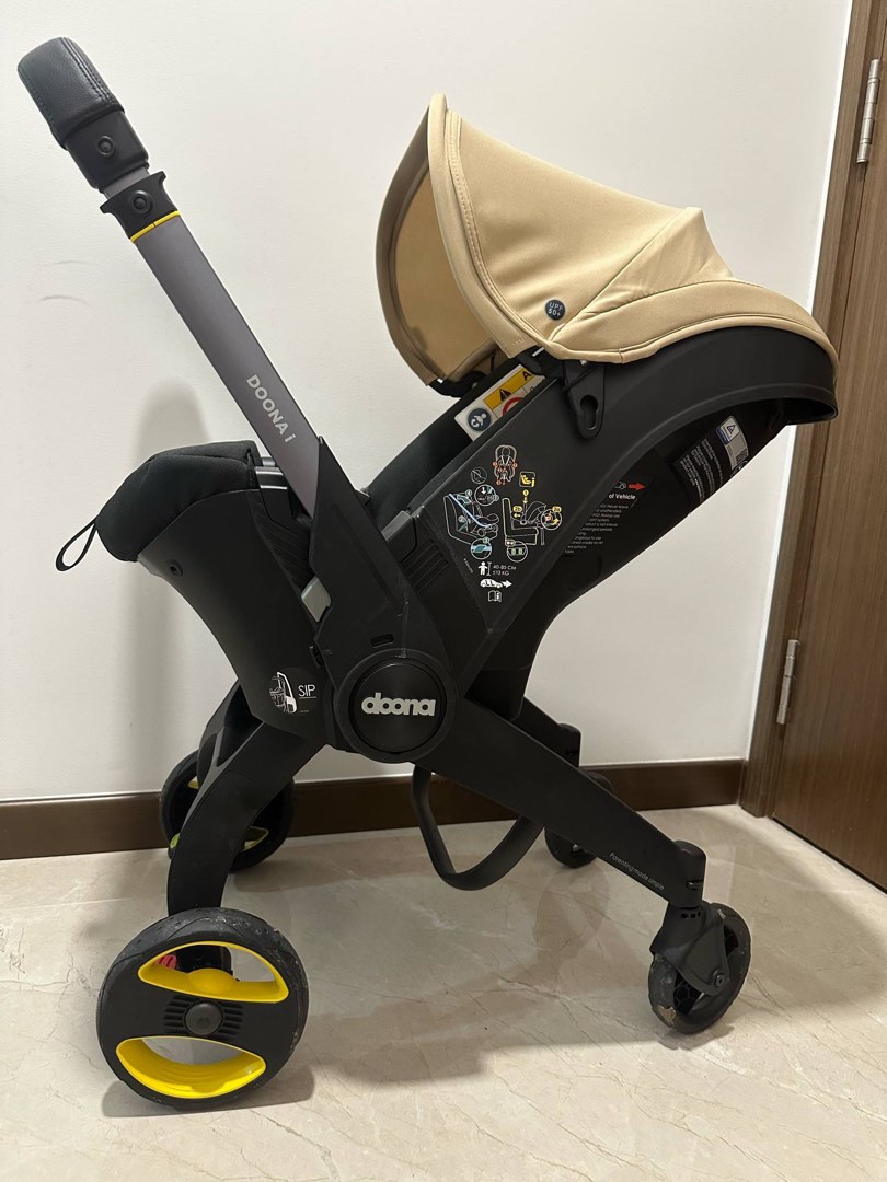 Doona i Stroller - Like New, Babies & Kids, Going Out, Strollers on ...