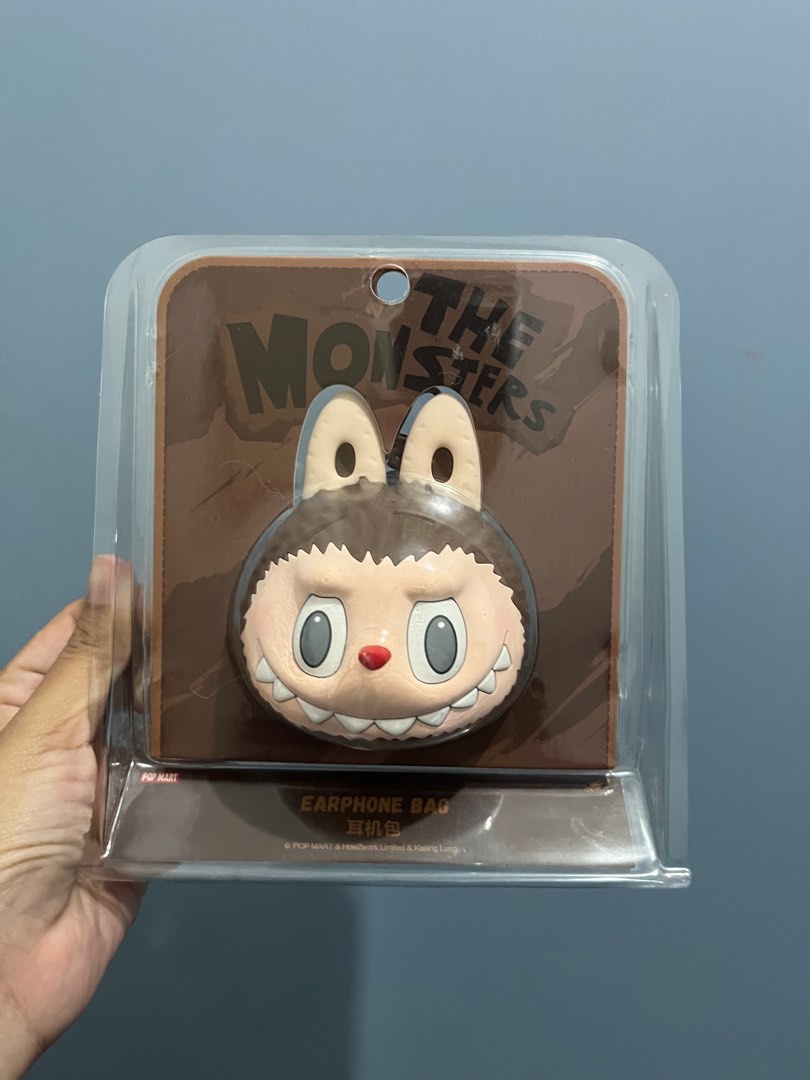 Earbuds Labubu Ori PopMart Gancit Indo, Toys & Collectibles, Mainan di ...