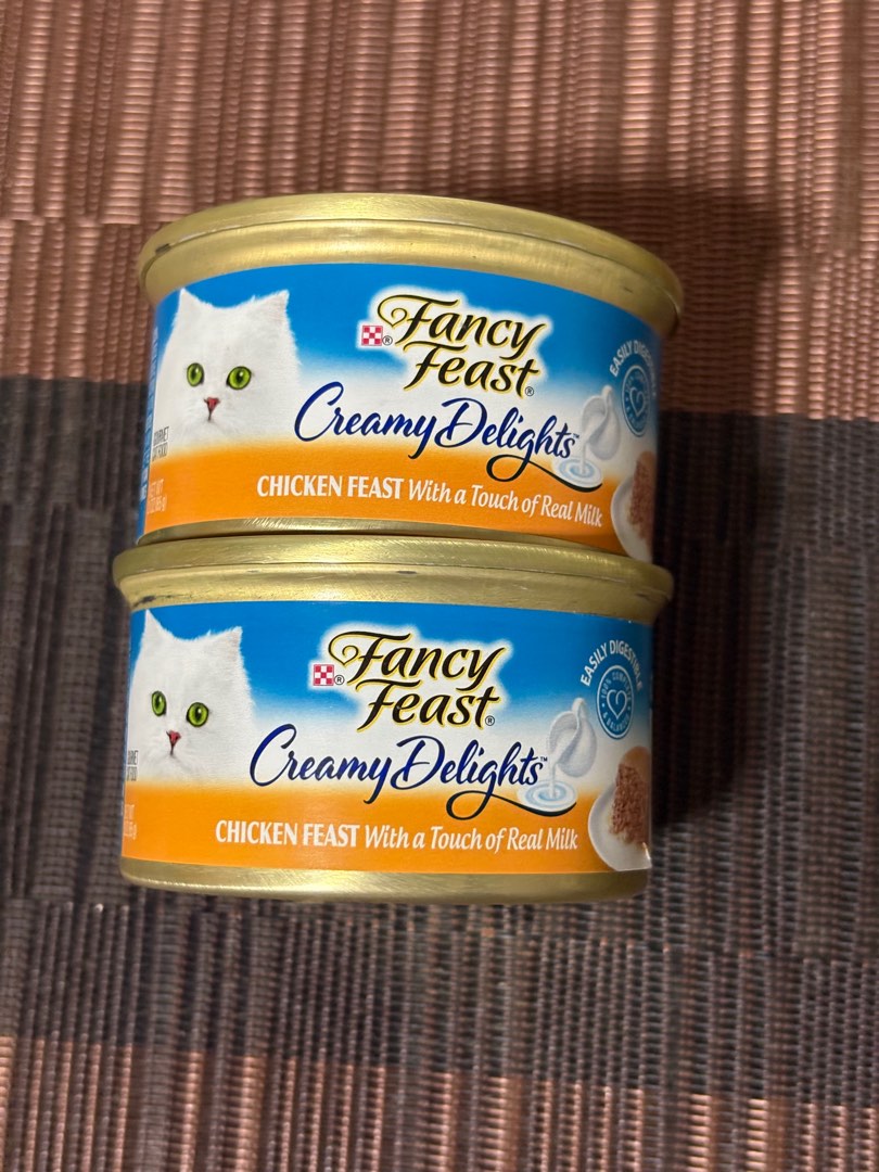 Fancy feast chicken feast with a touch of real milk, Pet Supplies, Pet ...