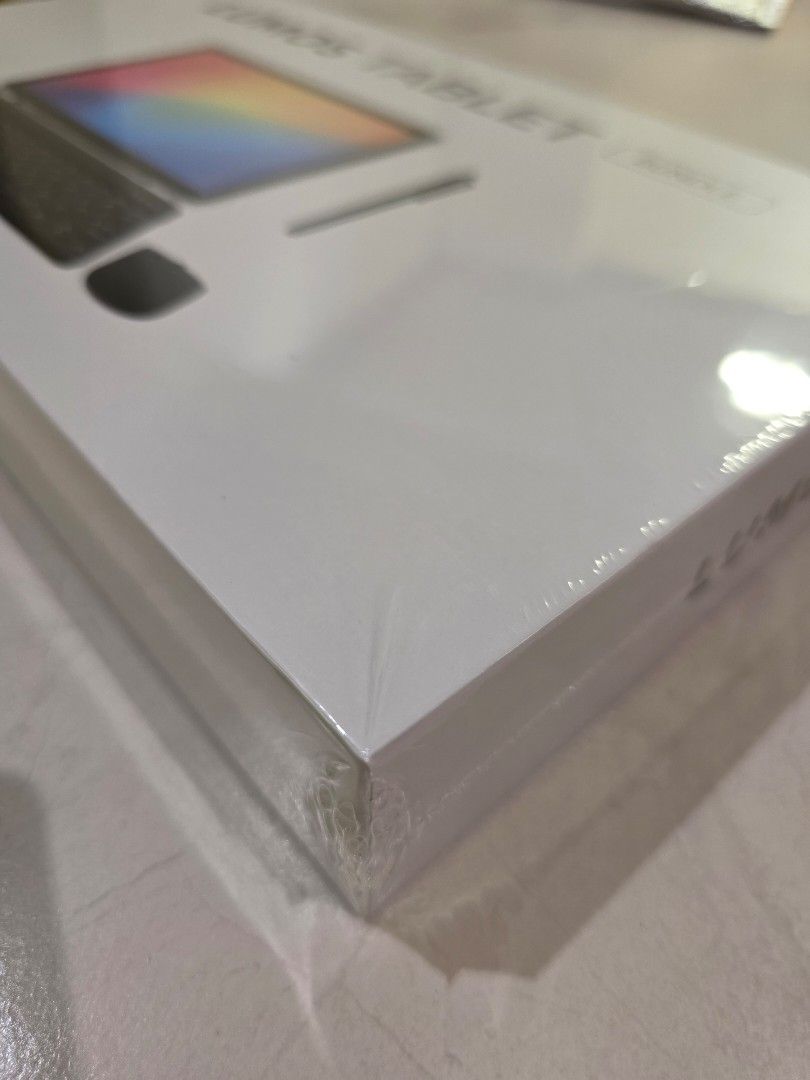 Lumos Tablet Bundle, Computers & Tech, Laptops & Notebooks on Carousell