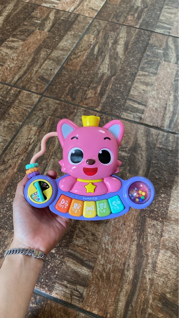 Mainan bayi pinkfong, Bayi & Anak, Mainan & Baby Walker di Carousell