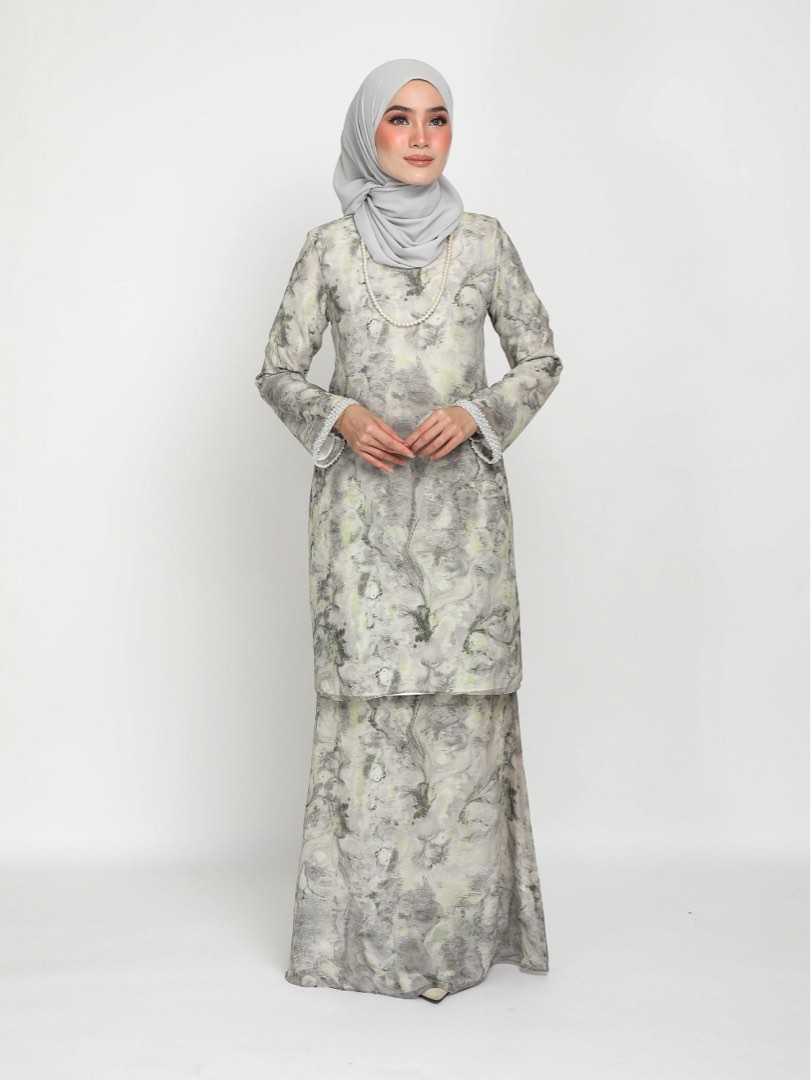 Moderee Baju Kurung Modern, Women's Fashion, Muslimah Fashion, Baju ...
