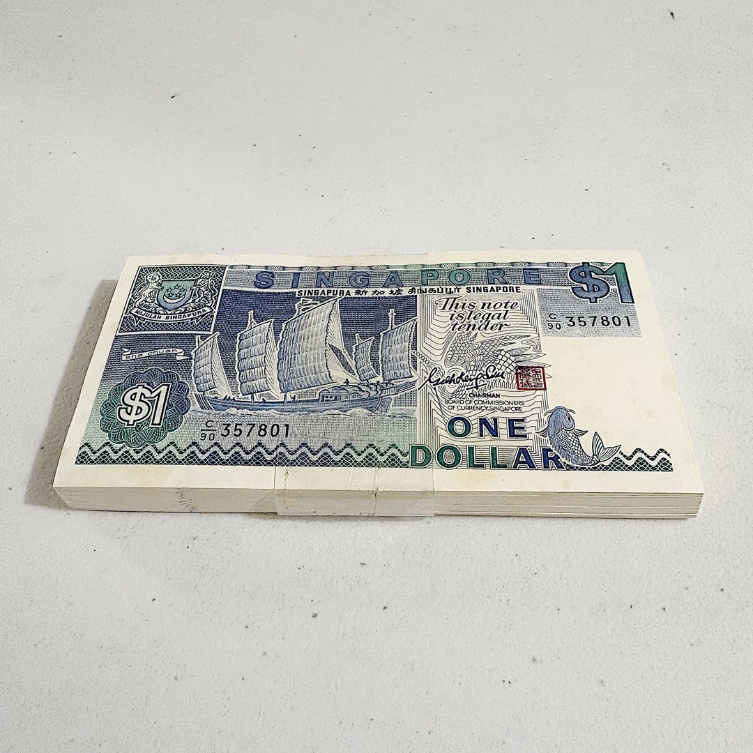 Singapore One Dollar Notes Running Numbers x 100 Ship Series, Hobbies ...