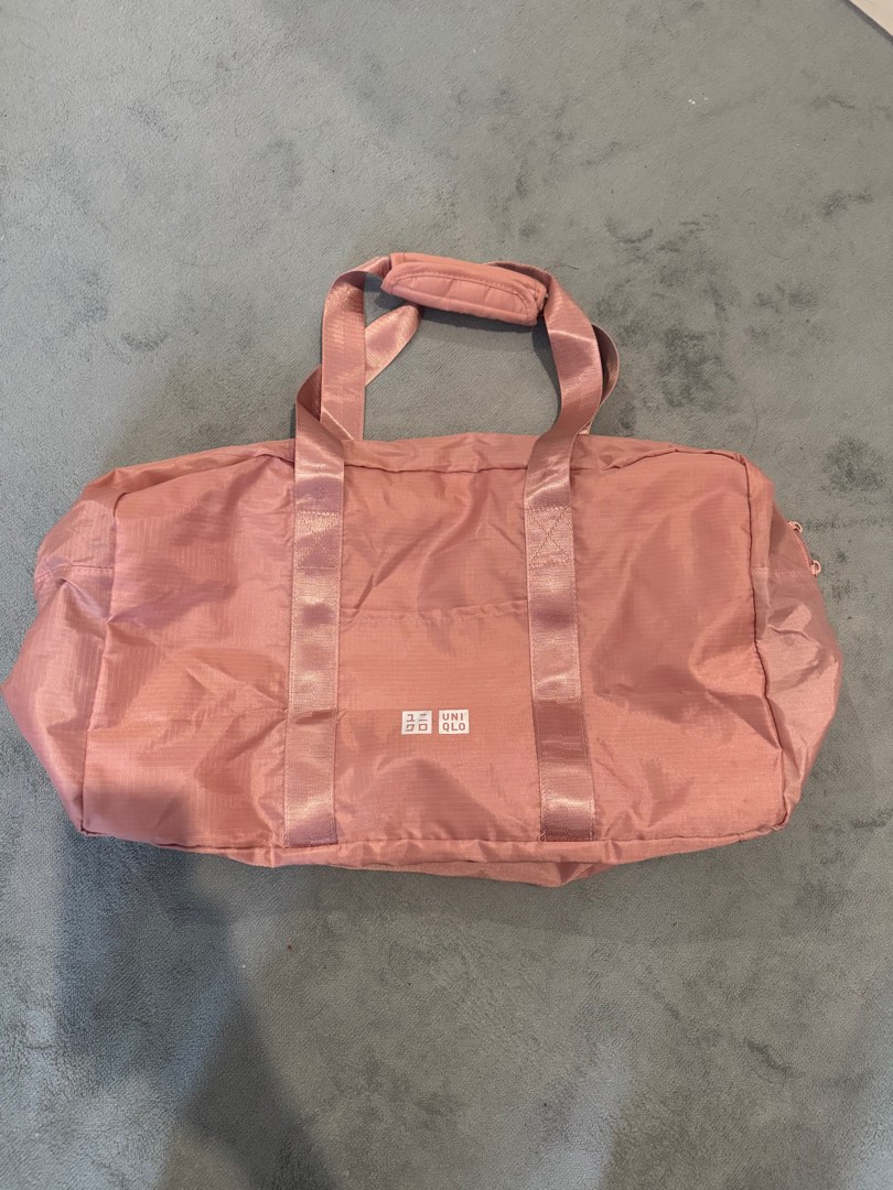 UNIQLO Duffle Bag, Women's Fashion, Bags & Wallets, Tote Bags on Carousell