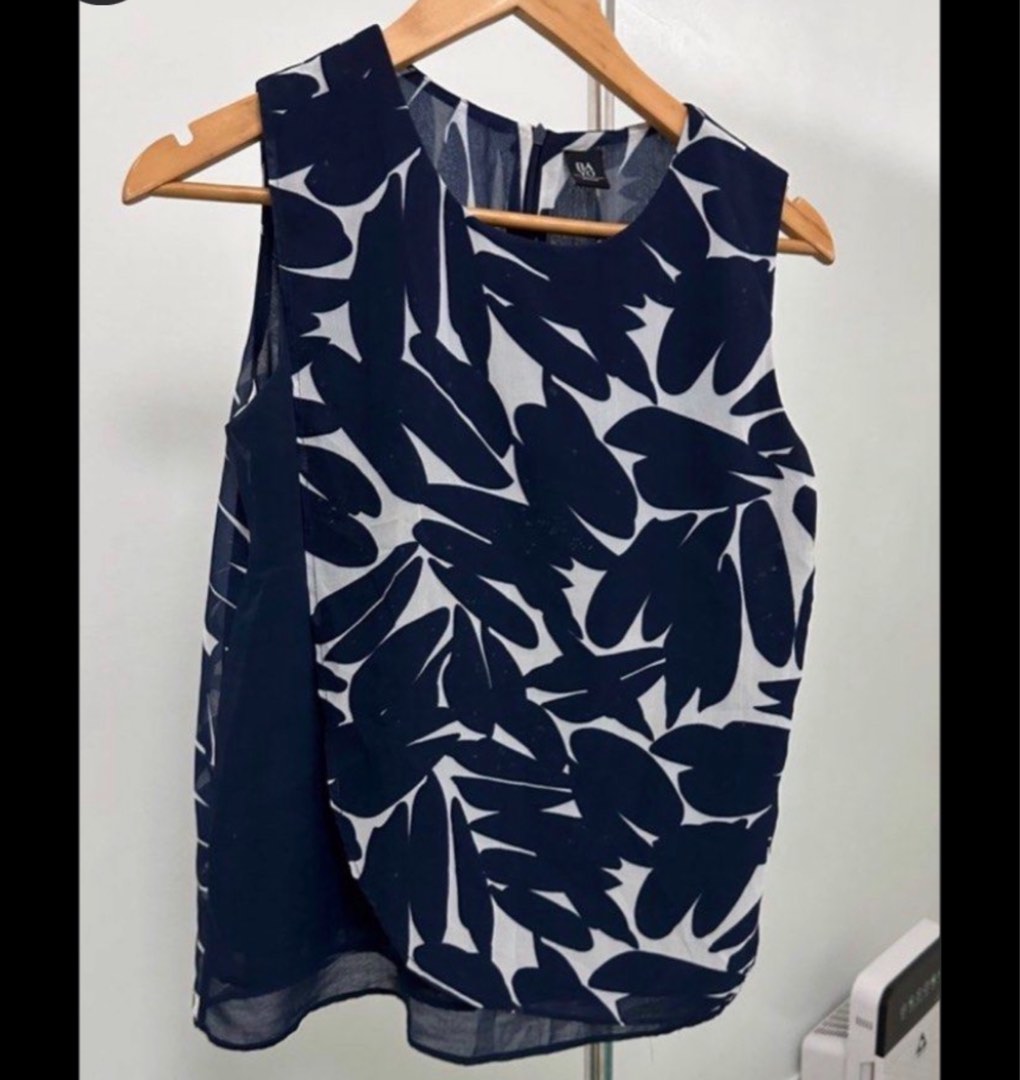 Bayo top, Women's Fashion, Tops, Blouses on Carousell