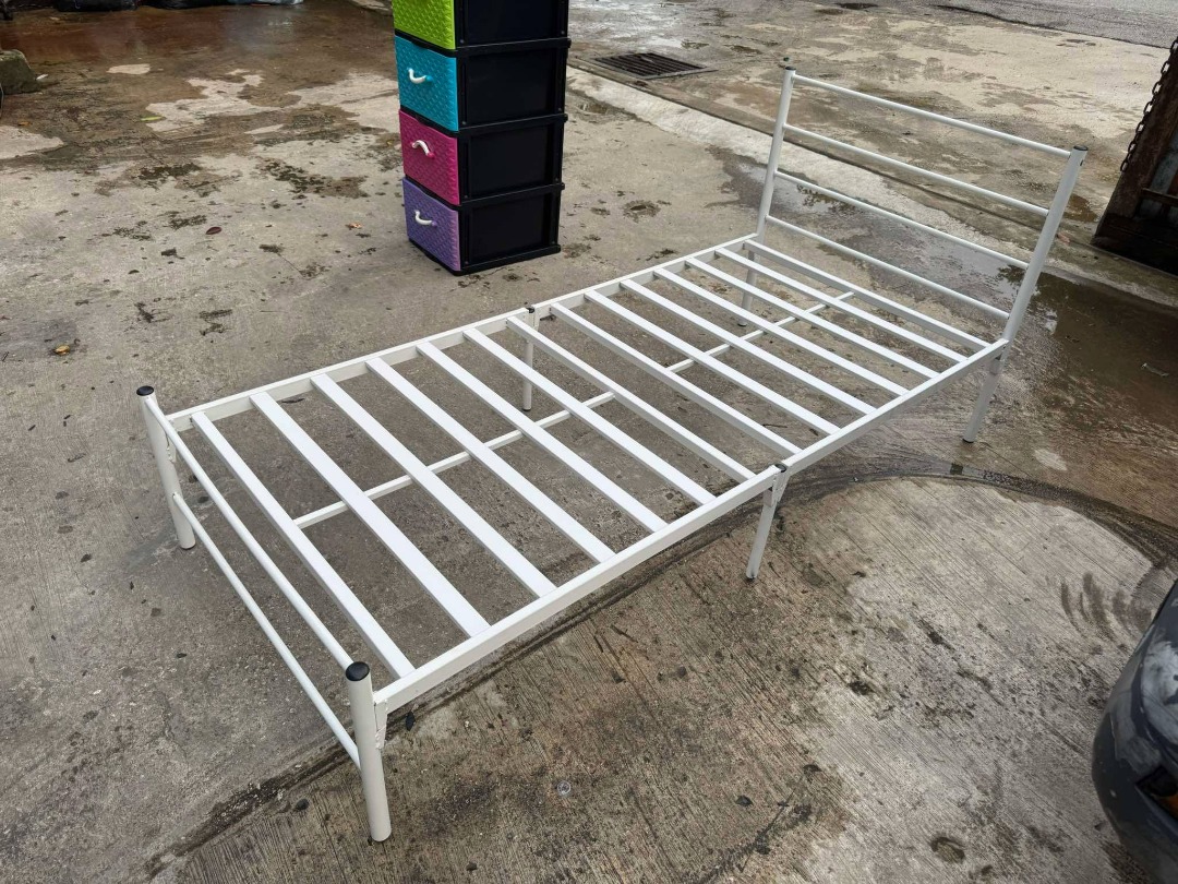 Foldable Katil Single Bed Frame Lipat Besi, Furniture & Home Living ...