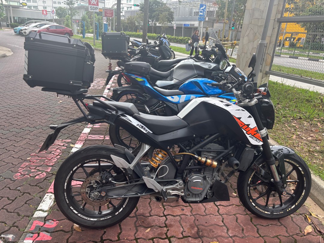 KTM DUKE 200 2018, Motorcycles, Motorcycles for Sale, Class 2B on Carousell