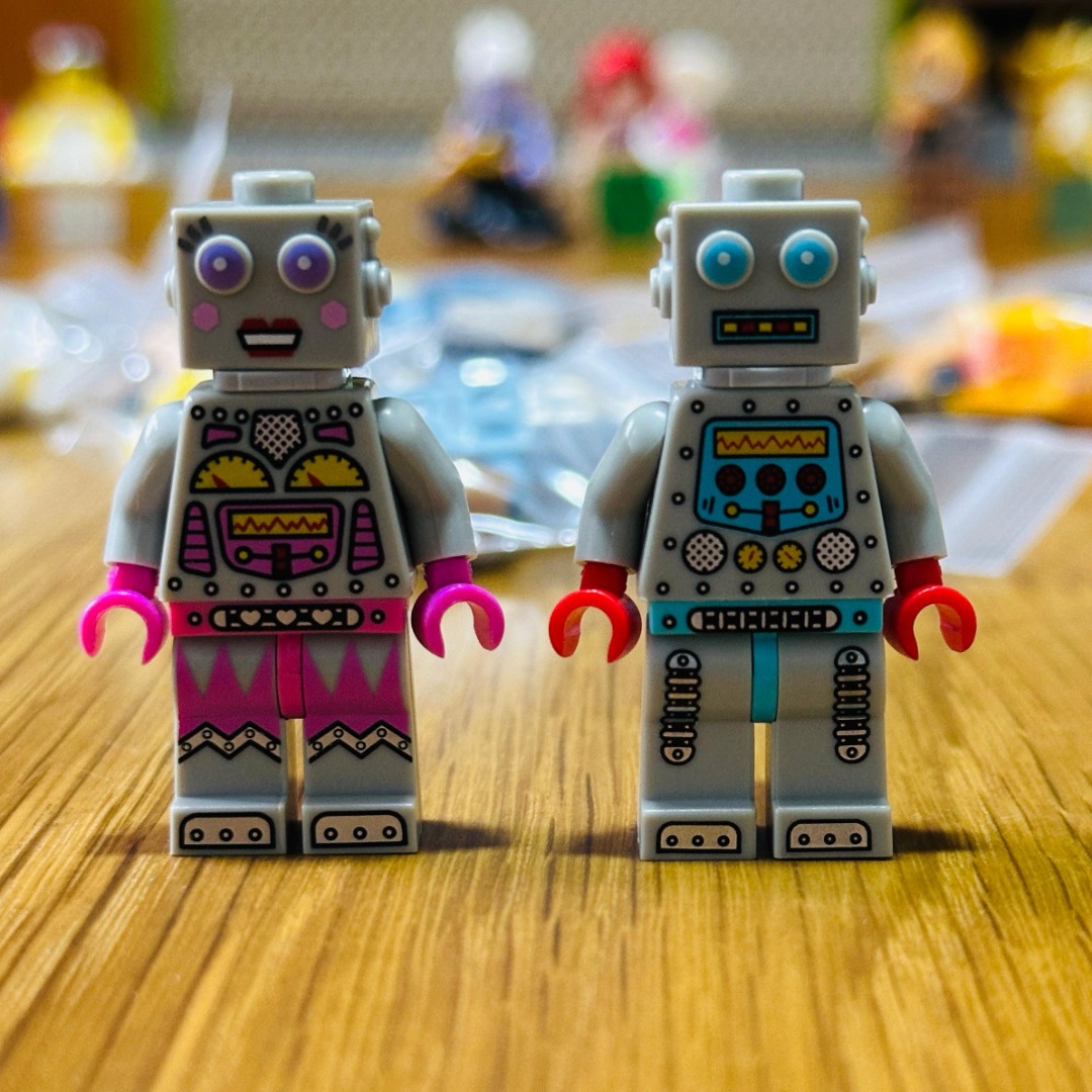 Lego Clockwork Robot and Lady Robot 8827 71002 Collectible Minifigure ...