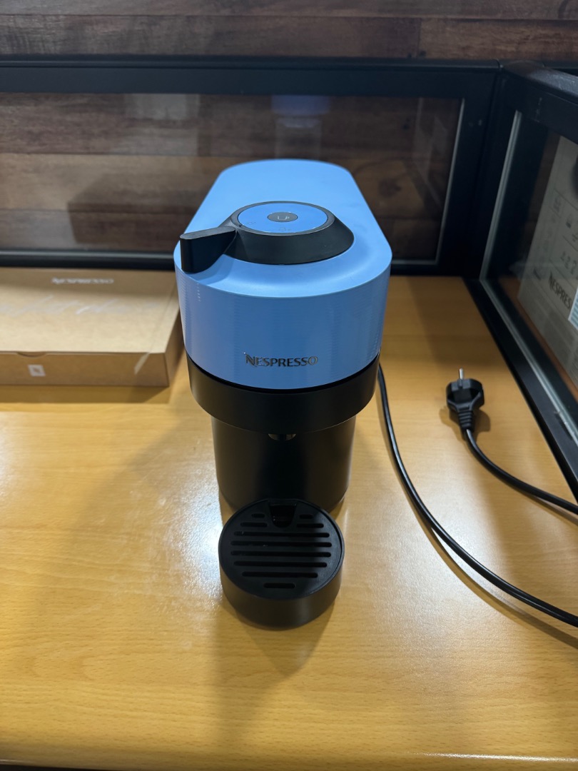 Nespresso Vertuo Pop (Blue), TV & Home Appliances, Kitchen Appliances ...