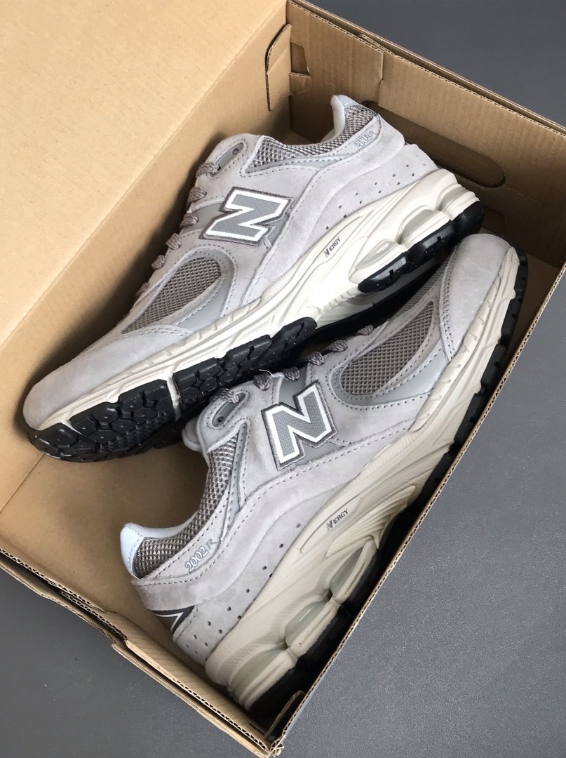 New Balance 2002RC, Men's Fashion, Footwear, Sneakers on Carousell